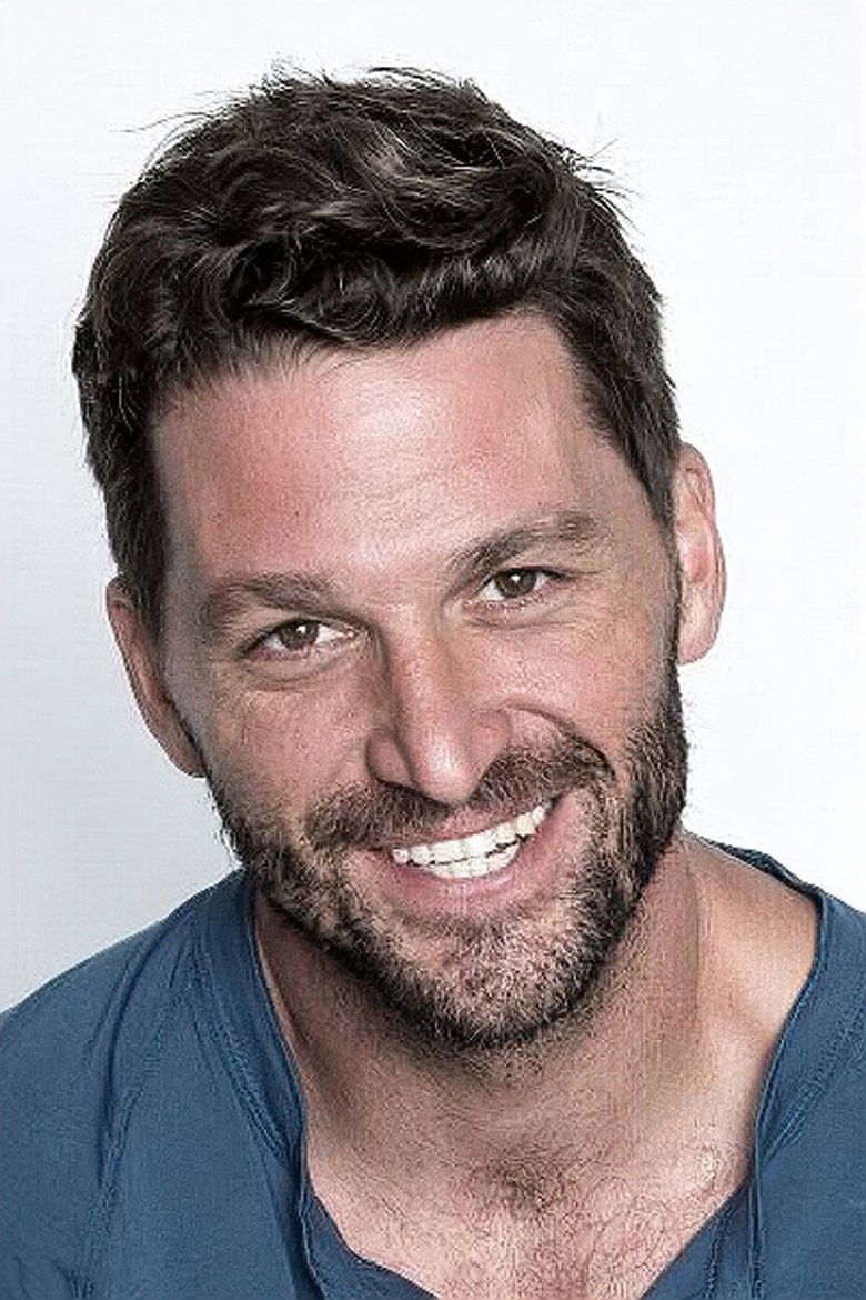 Список и рейтинг фильмов актера Brett Tutor на CUB